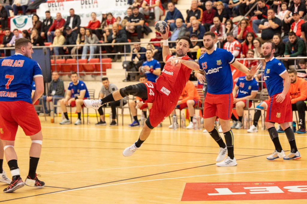 Liga Zimbrilor / Dinamo a câștigat categoric eternul derby cu Steaua ...