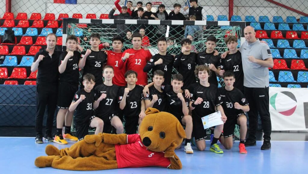 Prezentarea echipelor calificate la turneul final al juniorilor 3: CSS ...