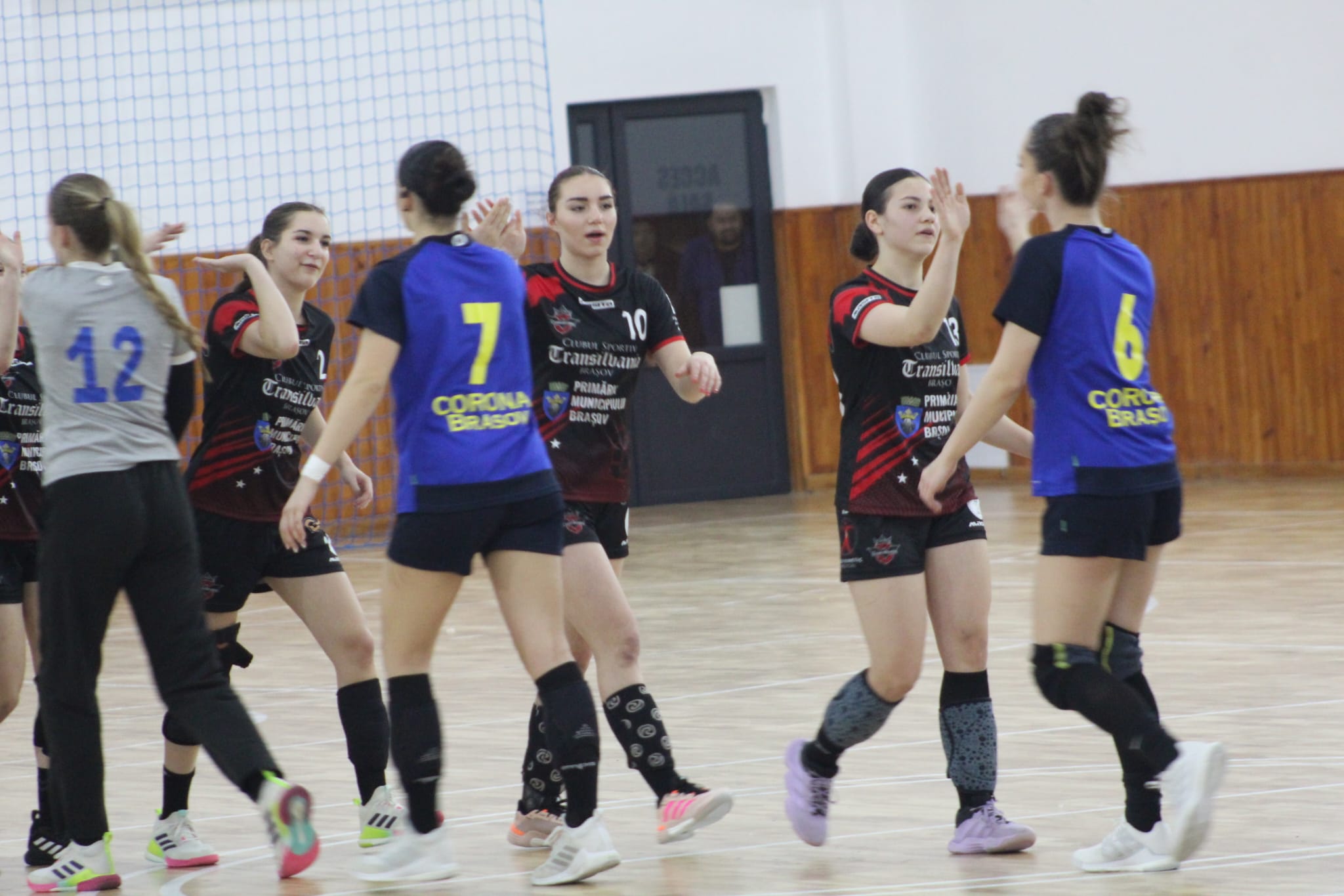 Transilvania – Corona 4 – Handbal Mania